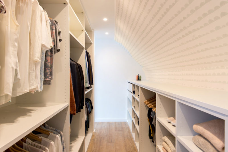 Een kleine dressing slim inrichten | DM-Line